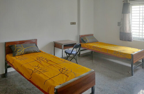 Flats, House, Rooms for rent at PG prices without broker | Furnished ...